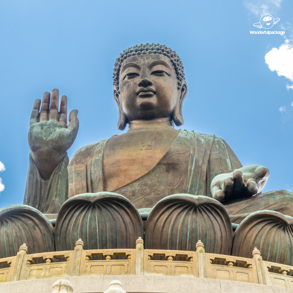 วัดพระใหญ่แห่งเกาะลันเตา Polin Monastery